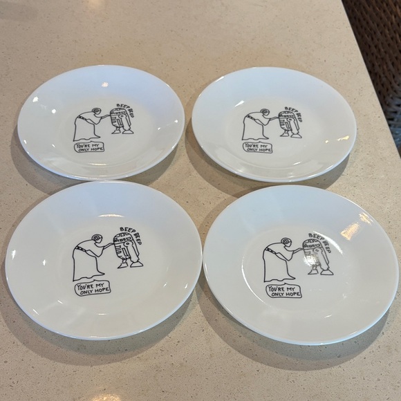Corelle | Dining | Princess Leia R2d2 Saladappetizer Plates Set Of 4 ...